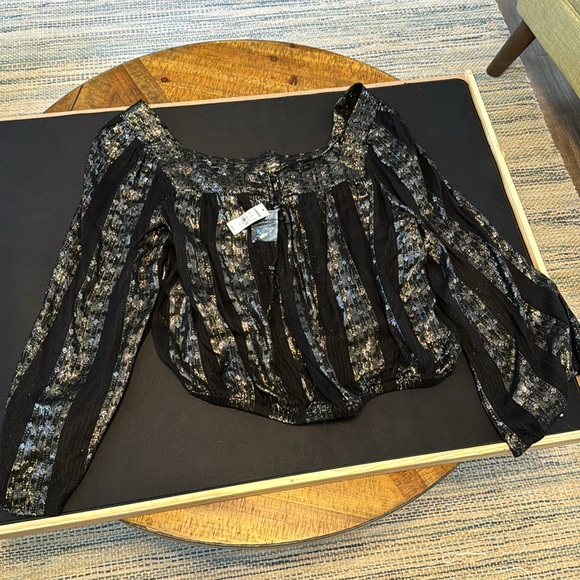 Express | Tops | Nwt Express Sparkly Top | Poshmark